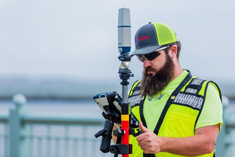 Sokkia GCX3 GNSS Receiver